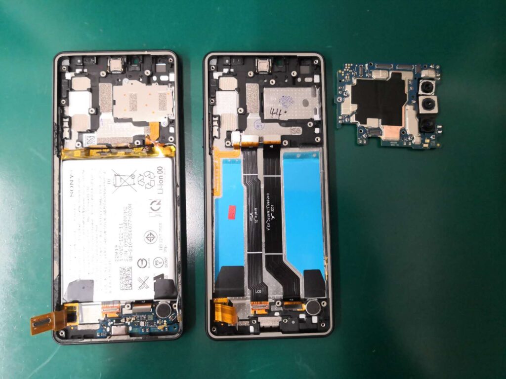 【エクスペリア Xperia 10 IV】液晶破損 画面割れ 液晶漏れ 滲み タッチできない バキバキ データ救出 全国郵送修理も対応可能 | スマホ修理本舗